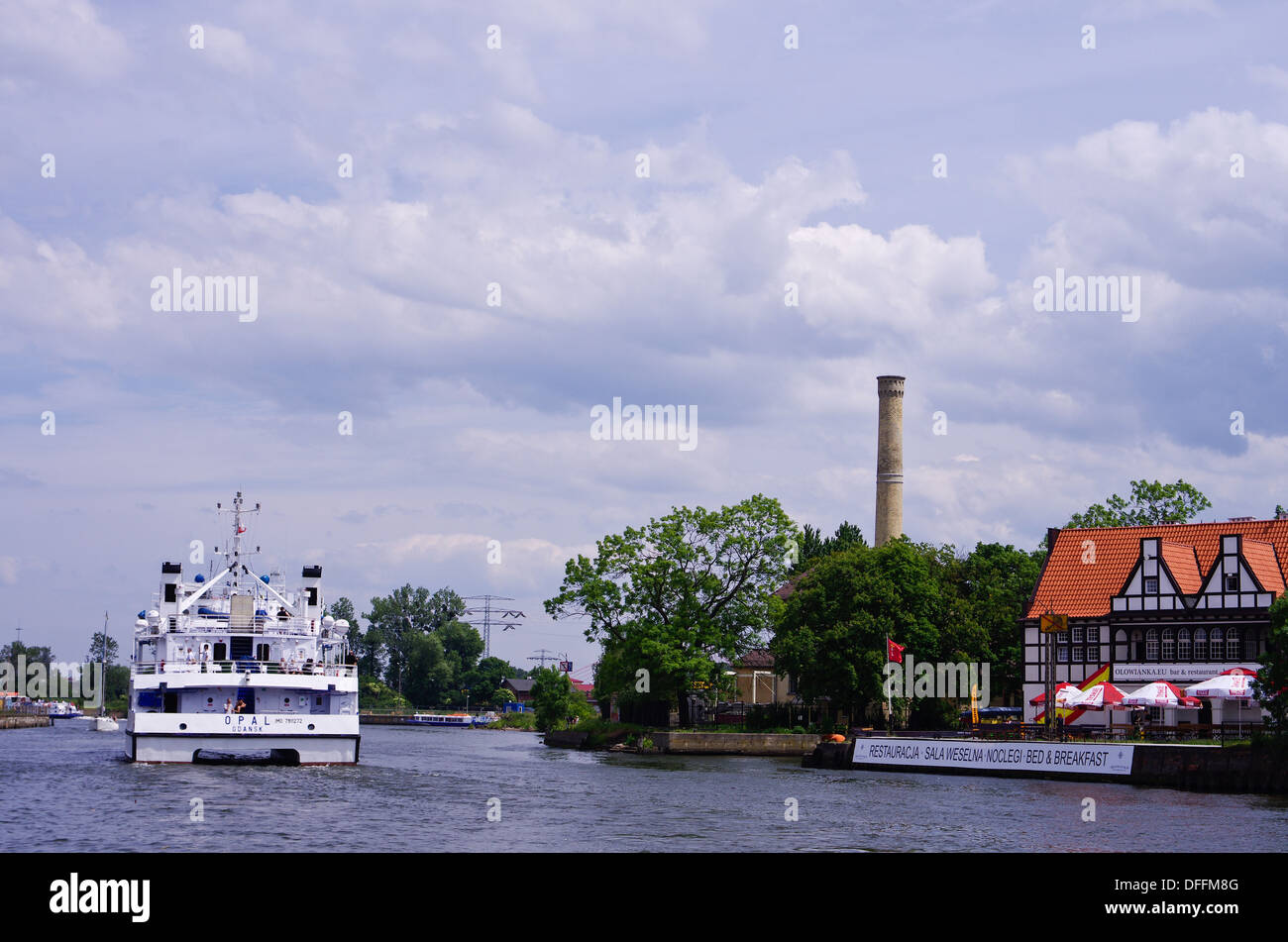 Flusskreuzfahrtschiff danzig -Fotos und -Bildmaterial in hoher ...