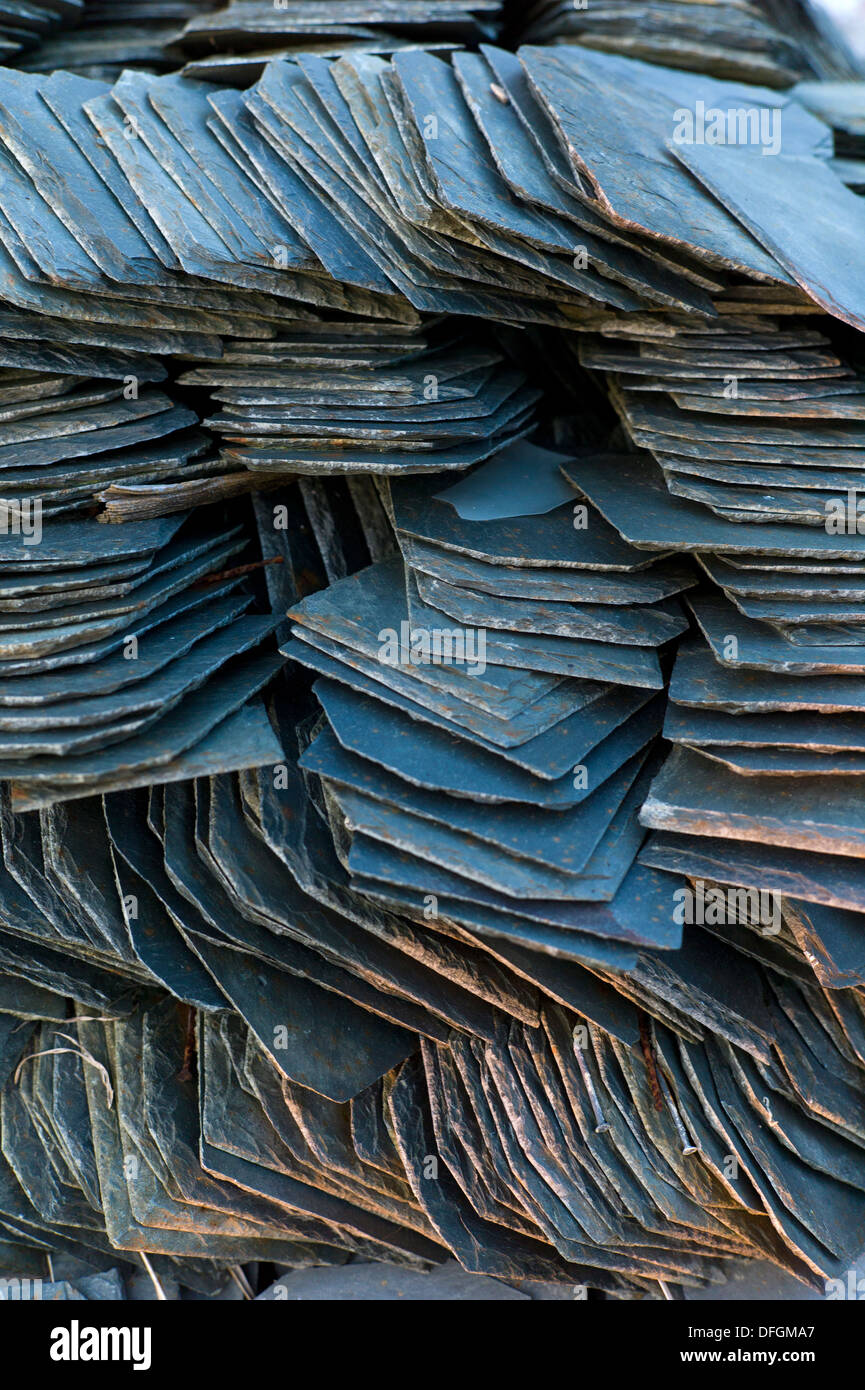 Schiefer ziegel dach -Fotos und -Bildmaterial in hoher Auflösung – Alamy