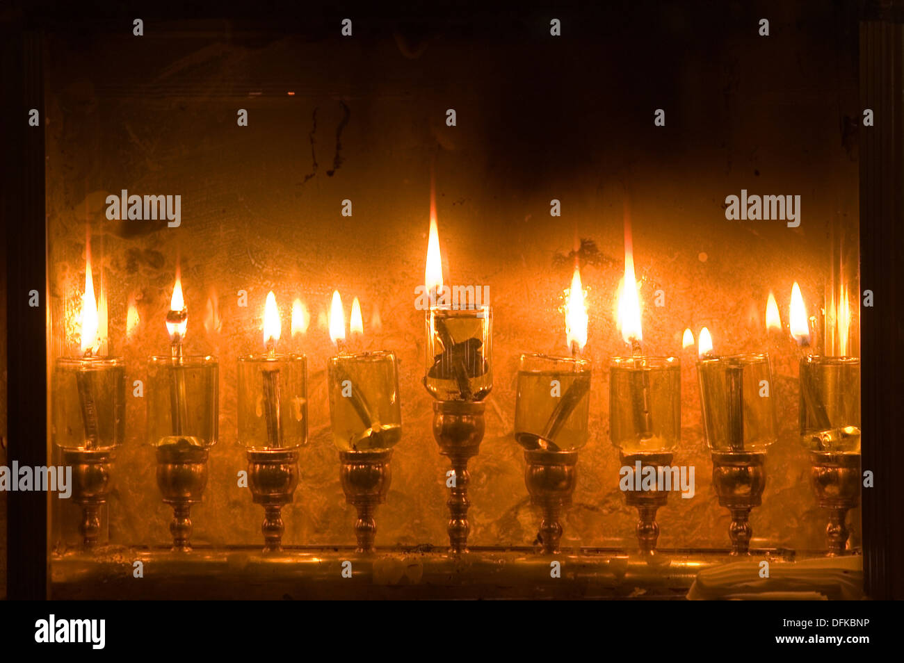 Chanukka Leuchter Stockfotos und -bilder Kaufen - Alamy