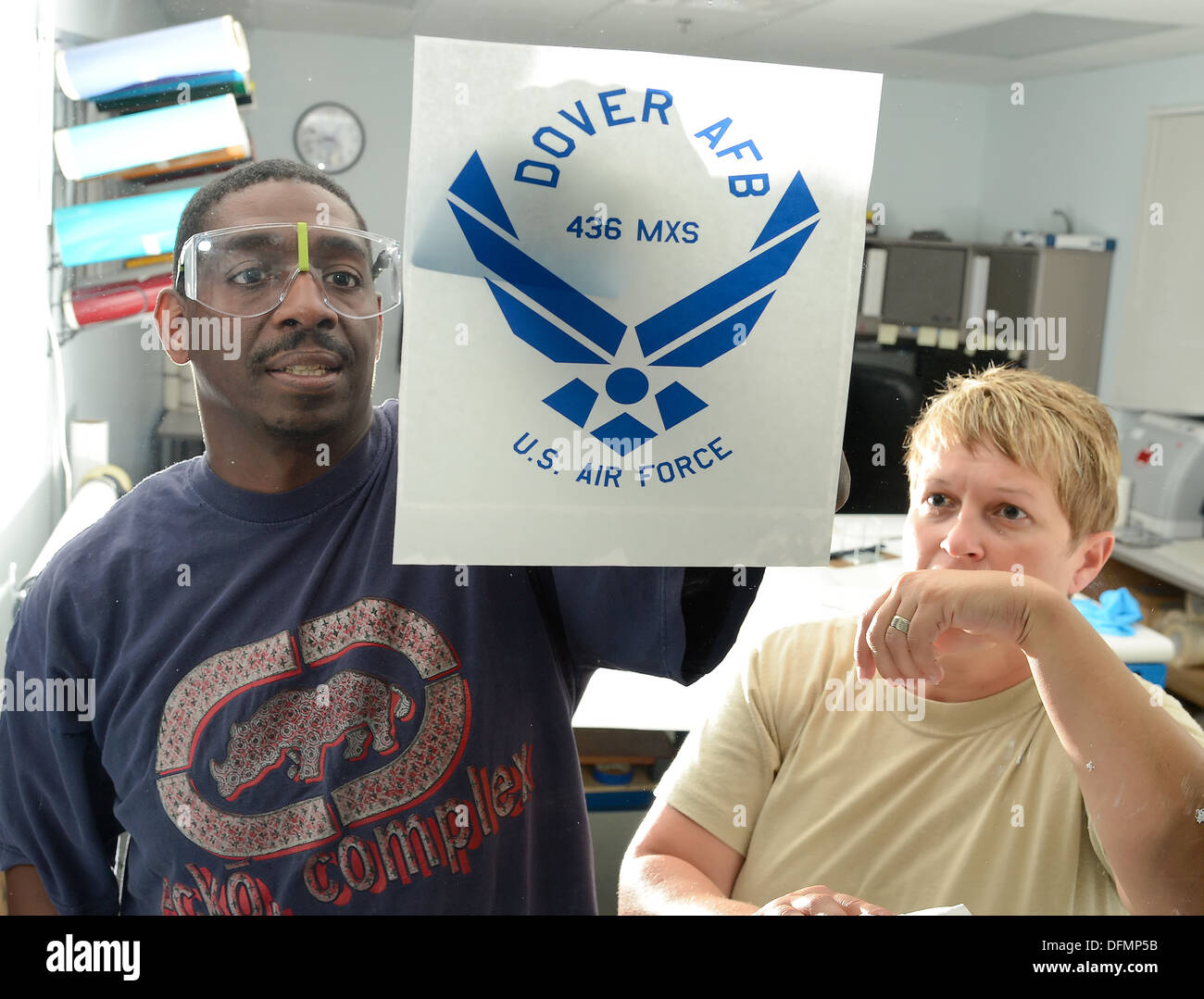 436th aircraft maintenance squadron -Fotos und -Bildmaterial in hoher ...