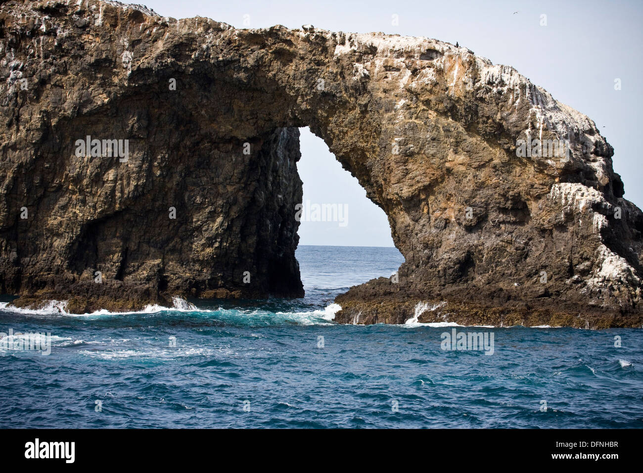 Anacapa island arch -Fotos und -Bildmaterial in hoher Auflösung – Alamy
