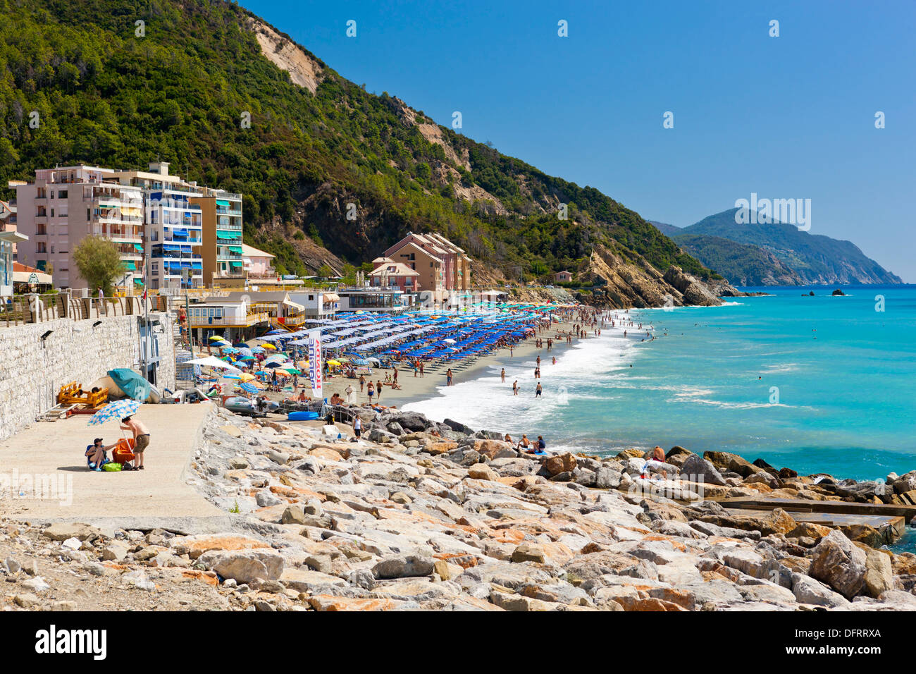 Strand von Deiva Marina, Riviera di Levante, Provinz La Spezia ...