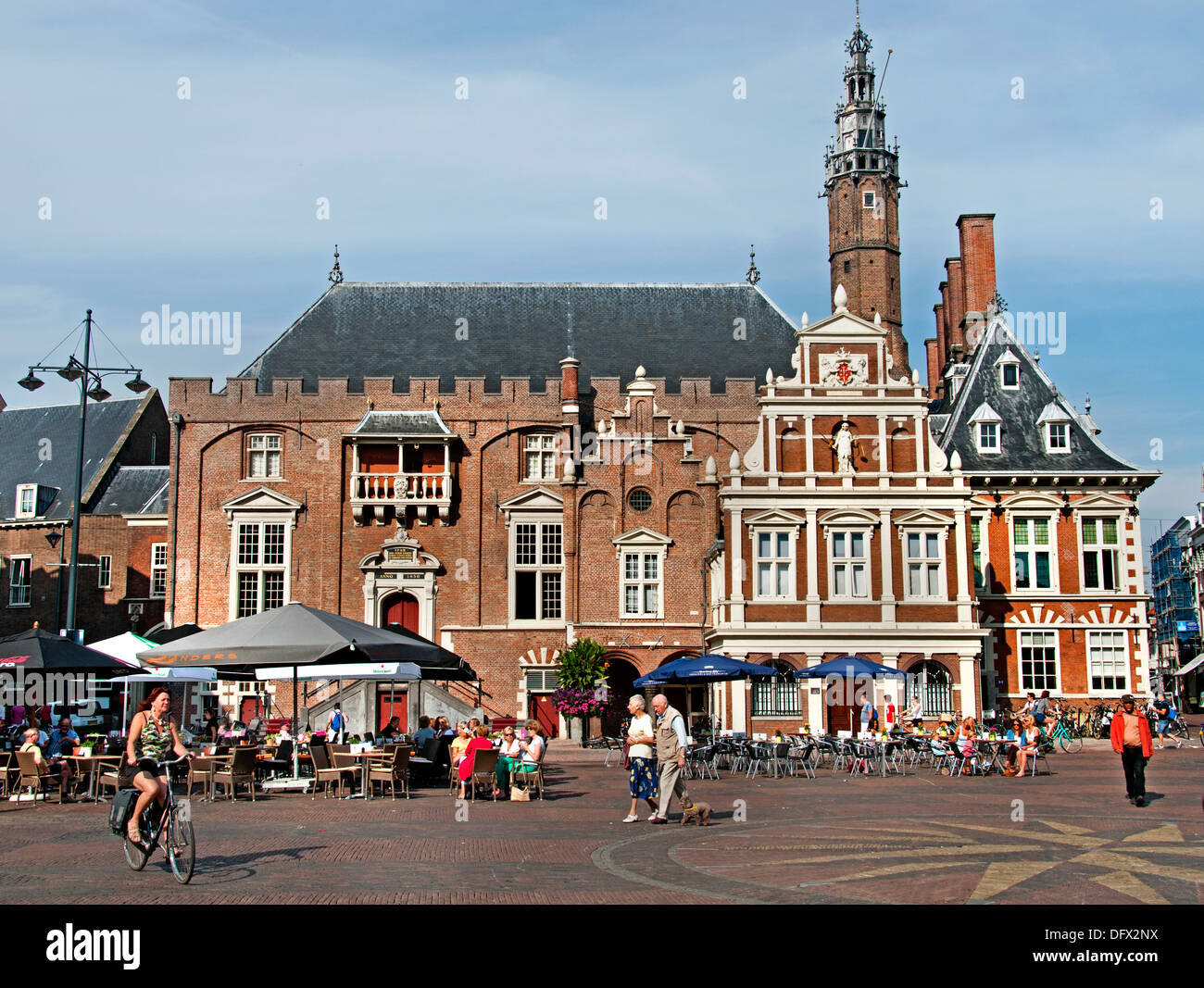 Haarlem grote markt -Fotos und -Bildmaterial in hoher Auflösung – Alamy