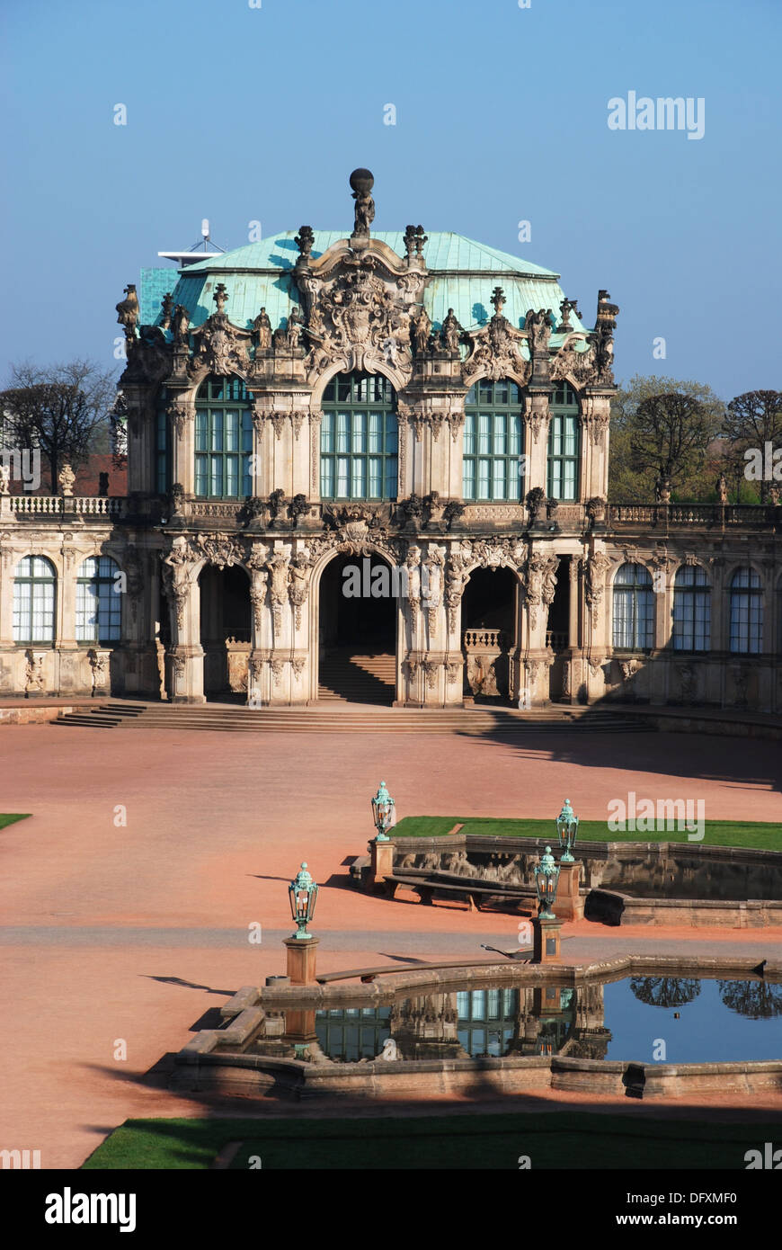 The zwinger is an 18th century baroque palace -Fotos und -Bildmaterial ...