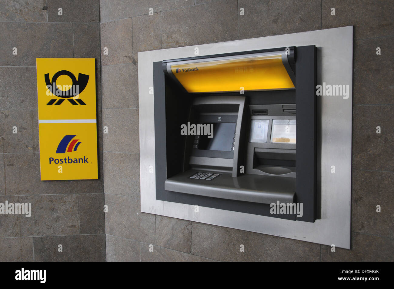 German post bank cash machine -Fotos und -Bildmaterial in hoher ...