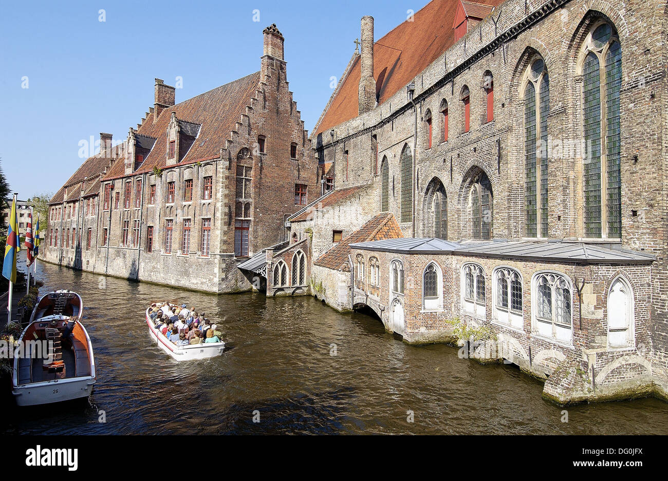Memling Museum in der St. John´s Hospital-Komplex. Brugge. Flandern ...