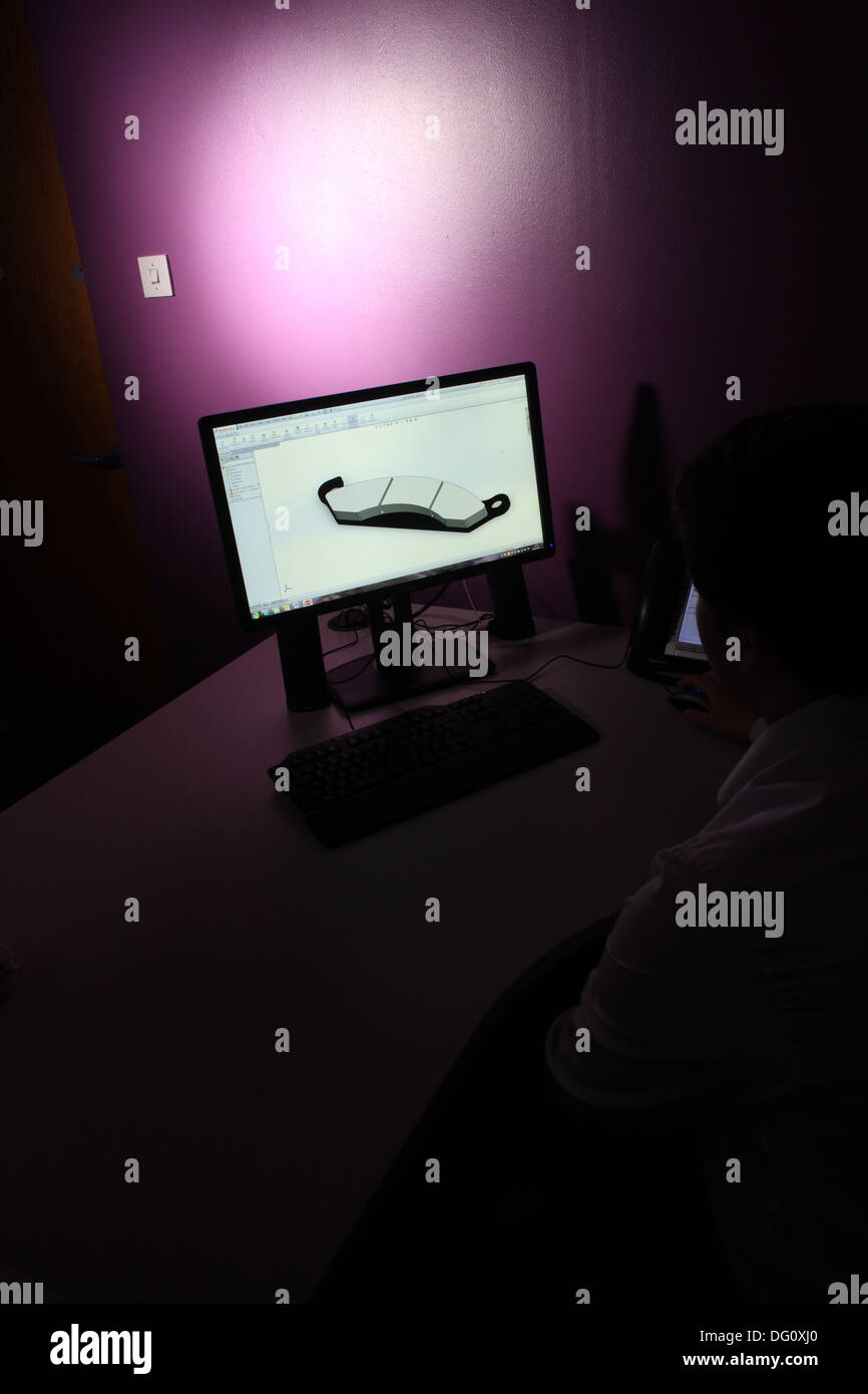 Computer operator -Fotos und -Bildmaterial in hoher Auflösung – Alamy