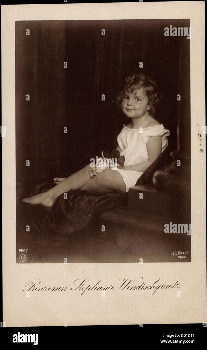 Prinzessin stephanie von windisch graetz -Fotos und -Bildmaterial in ...