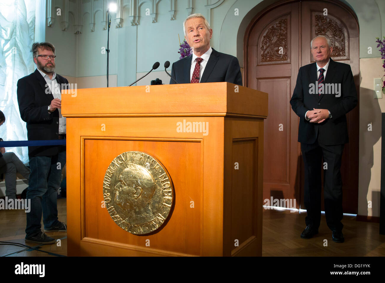 The norwegian nobel committee -Fotos und -Bildmaterial in hoher ...