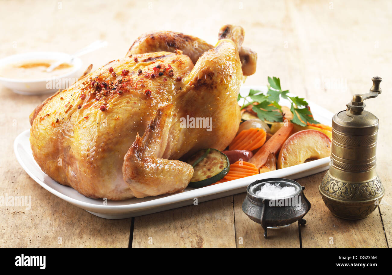Thanksgiving gebratenes huhn -Fotos und -Bildmaterial in hoher ...