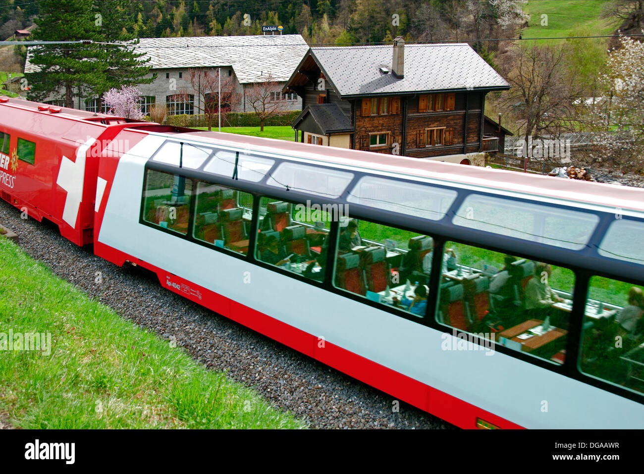 Schweizer kleiner zug -Fotos und -Bildmaterial in hoher Auflösung – Alamy
