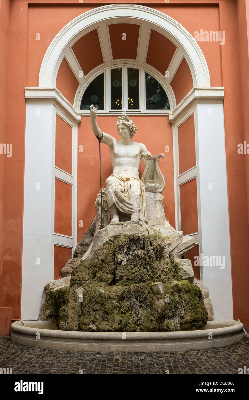 Statue des Apollo Citaredo im Palazzo Barberini in Rom, Italien ...