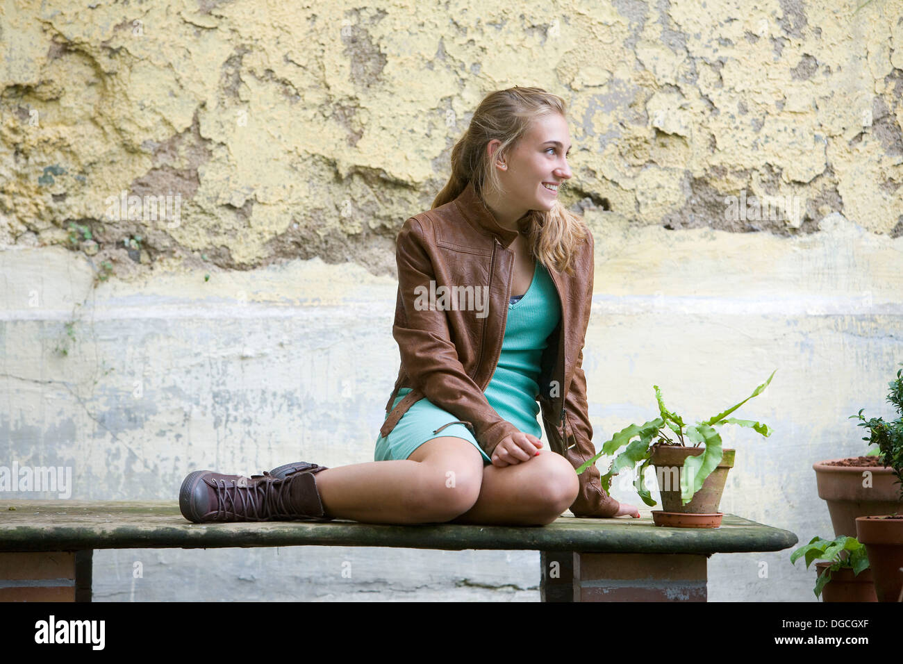 Mädchen 17 jahre alt -Fotos und -Bildmaterial in hoher Auflösung – Alamy