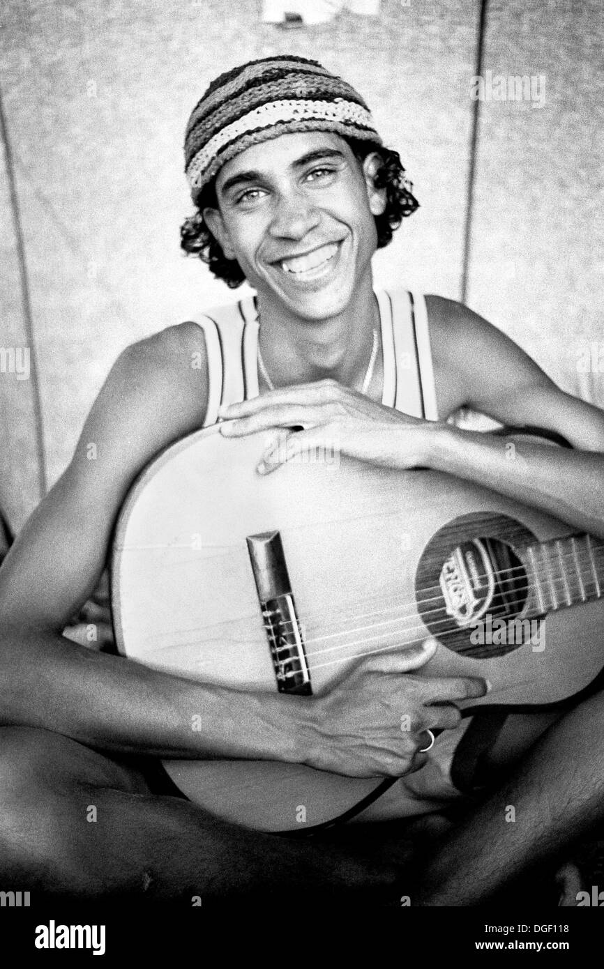 Junge 14 jahre alt Schwarzweiß-Stockfotos und -bilder - Alamy