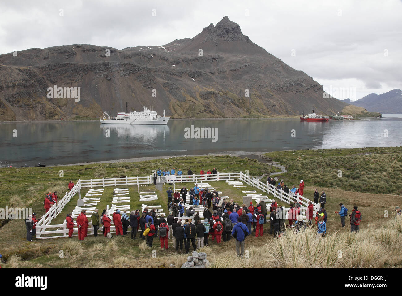 Grab der asche -Fotos und -Bildmaterial in hoher Auflösung – Alamy