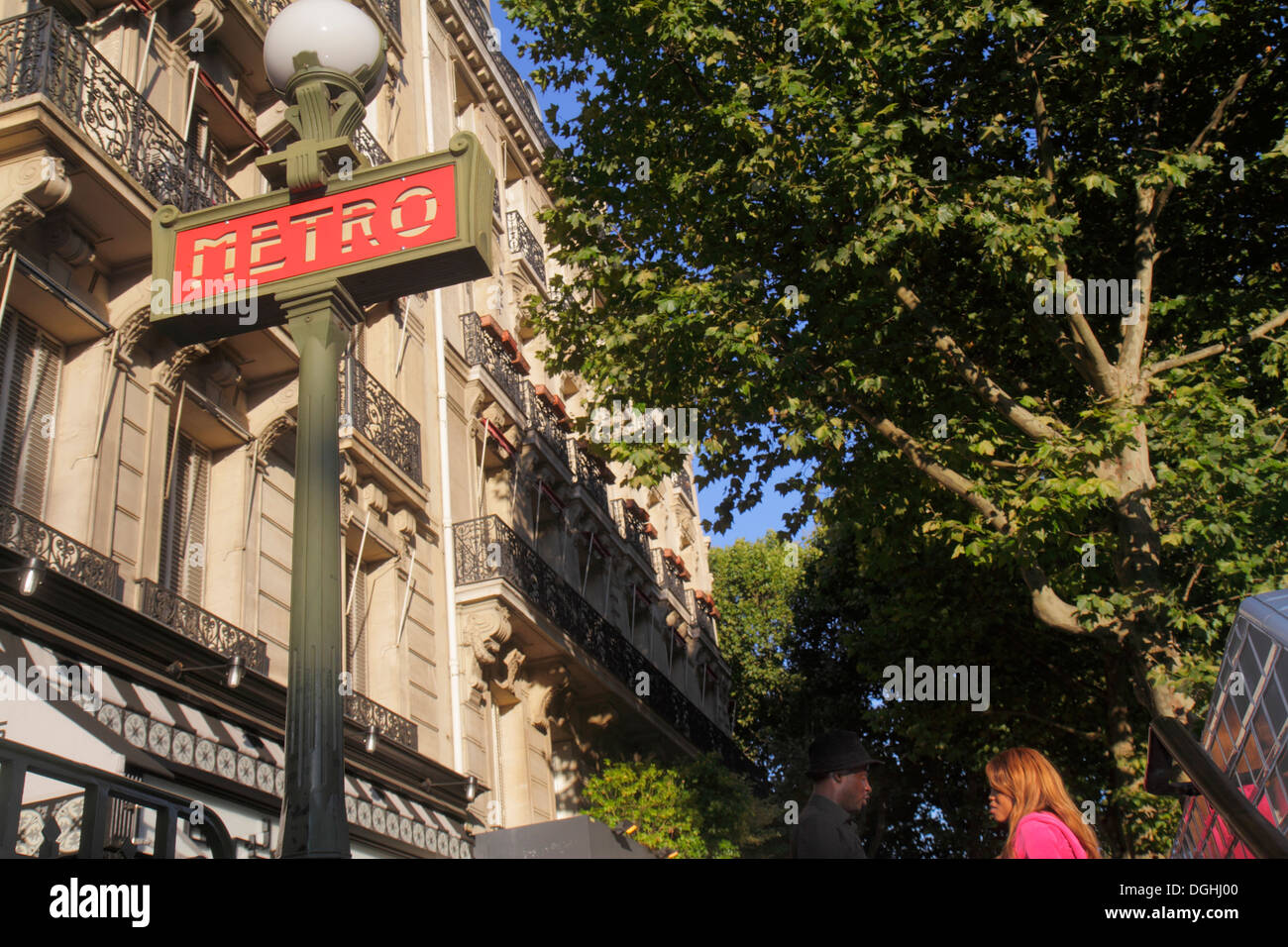 U bahn station menschen personen ort station -Fotos und -Bildmaterial ...
