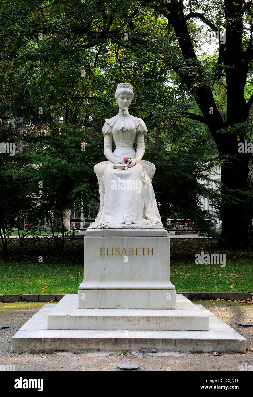 Denkmal der kaiserin elisabeth -Fotos und -Bildmaterial in hoher ...