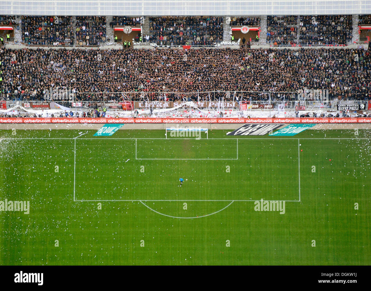 Millerntor stadion foto -Fotos und -Bildmaterial in hoher Auflösung – Alamy