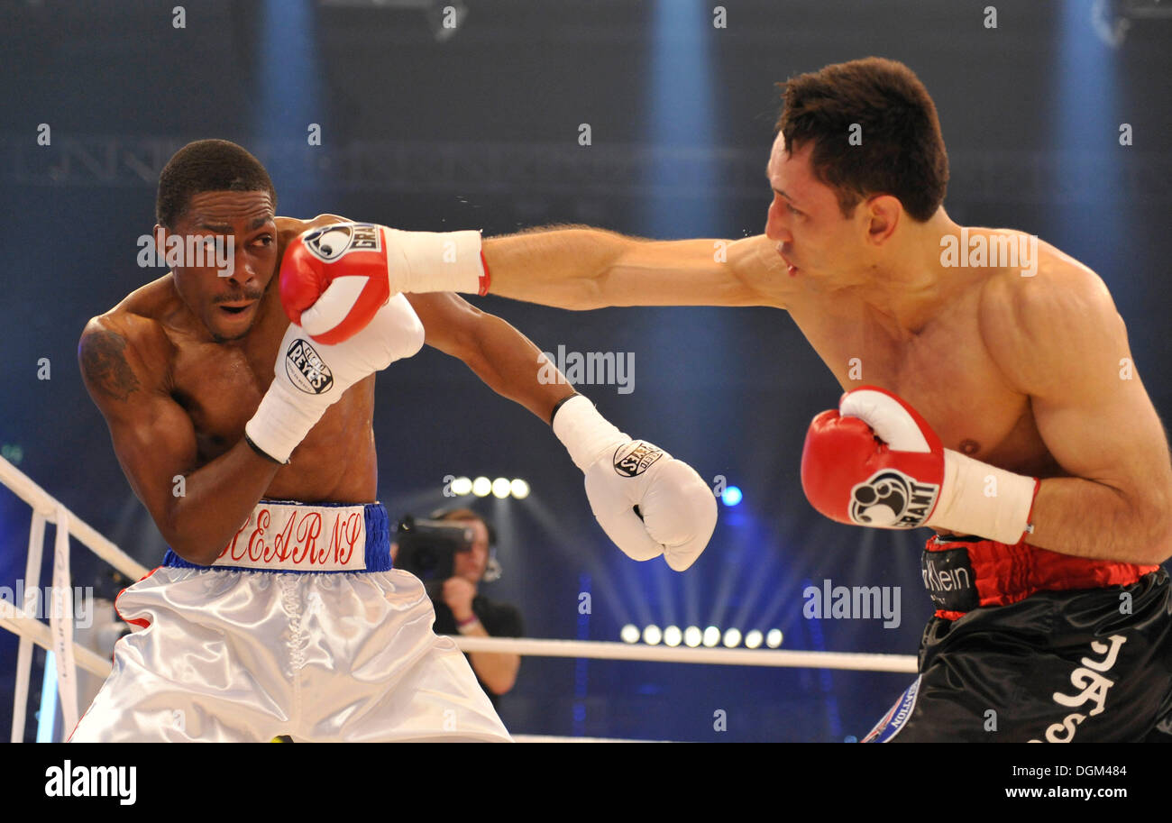 Wba boxweltmeister -Fotos und -Bildmaterial in hoher Auflösung – Alamy