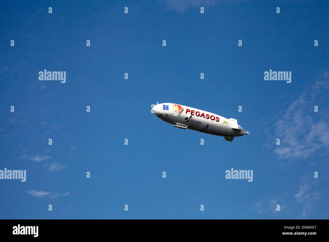 Zeppelin zeppelins -Fotos und -Bildmaterial in hoher Auflösung – Alamy