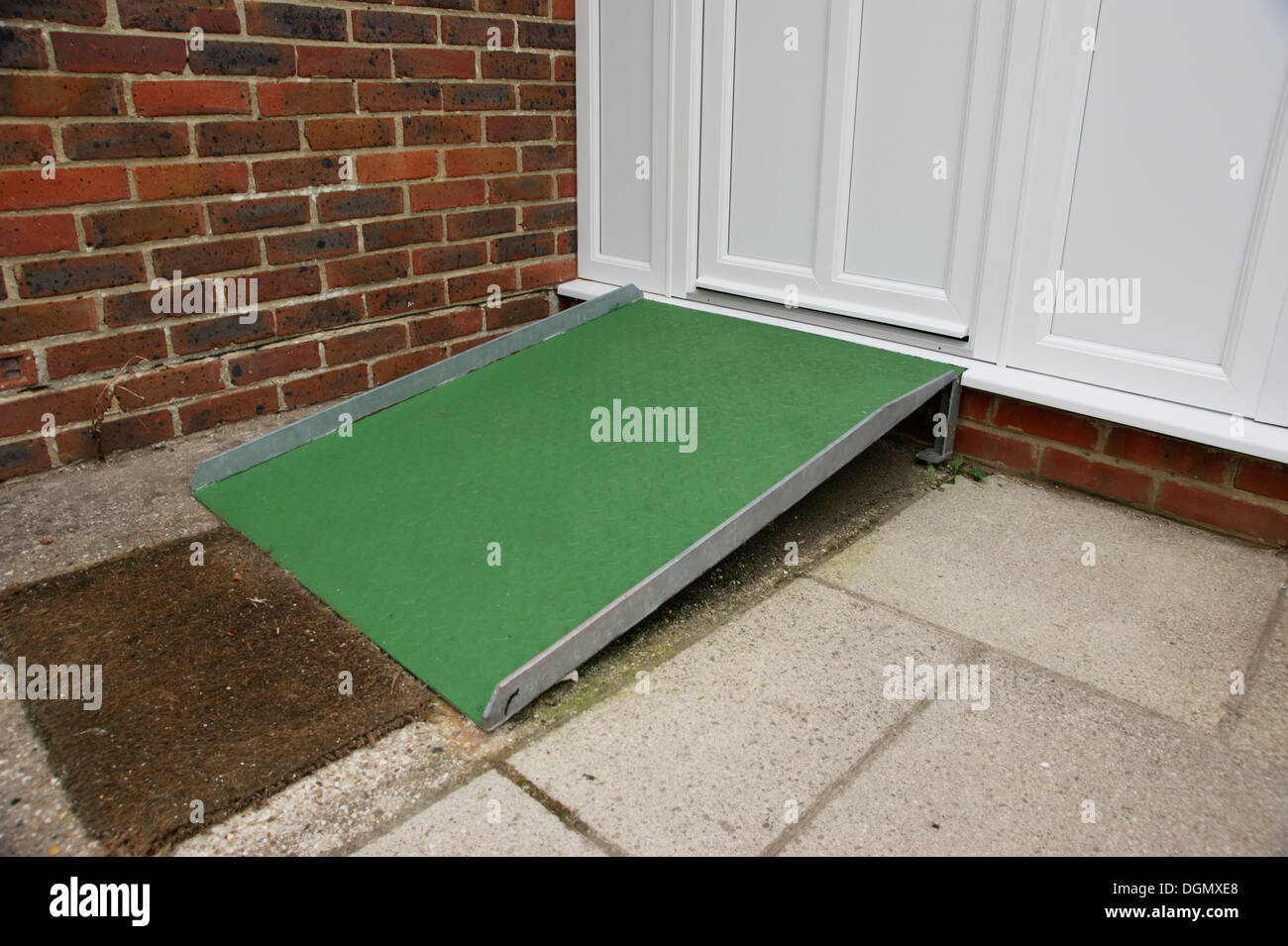 Verglaste veranda -Fotos und -Bildmaterial in hoher Auflösung – Alamy