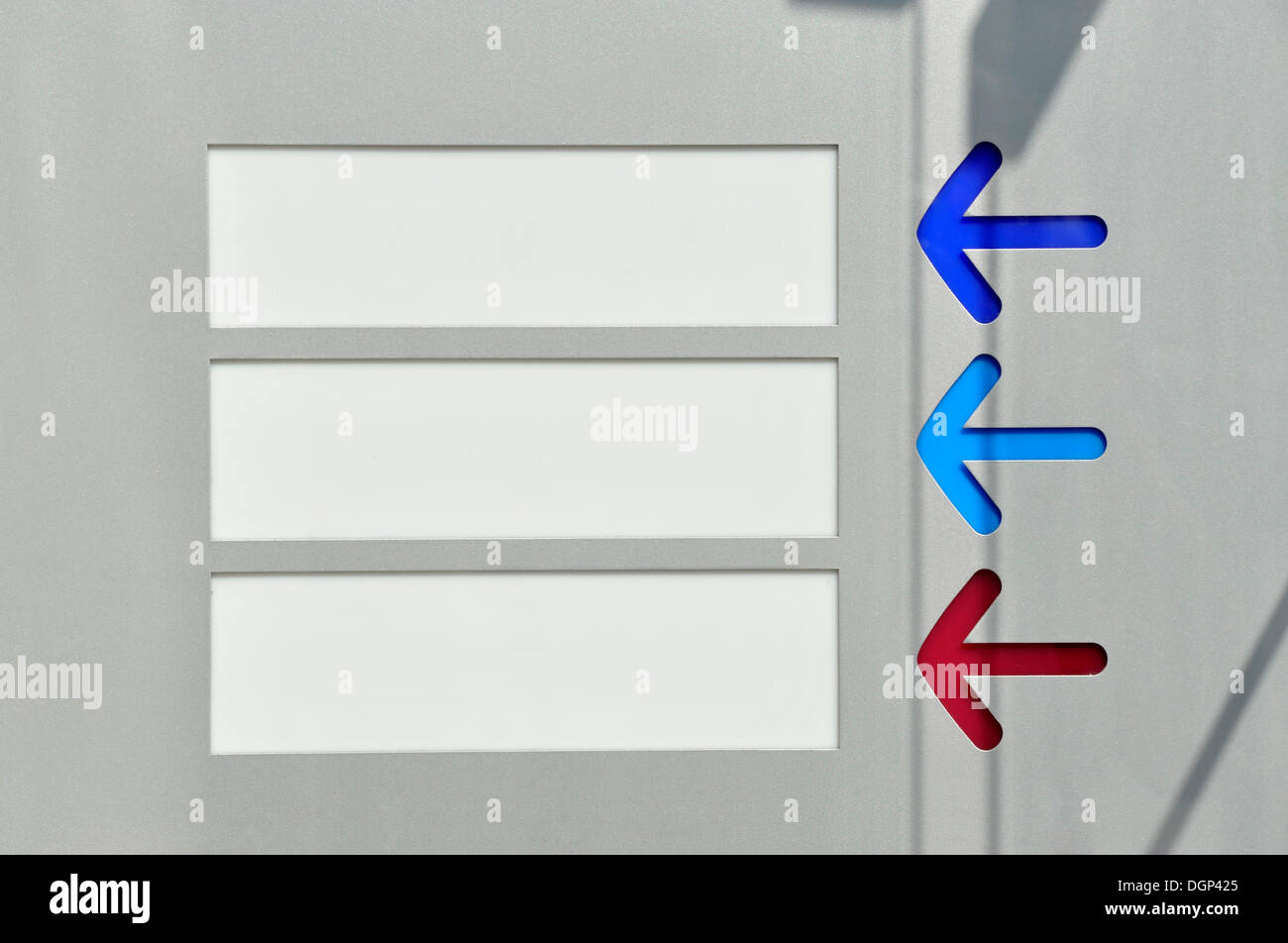 Pfeile zeichen -Fotos und -Bildmaterial in hoher Auflösung – Alamy