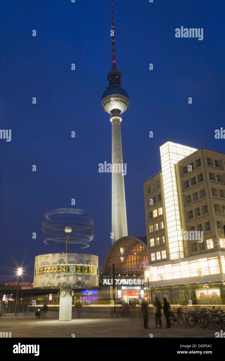 Weltzeituhr und fernsehturm -Fotos und -Bildmaterial in hoher Auflösung ...