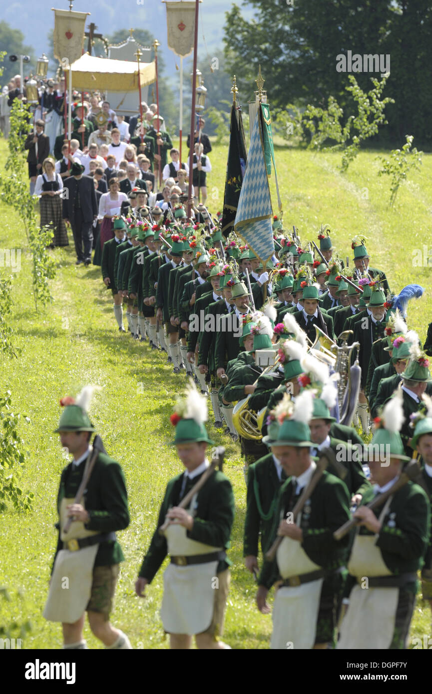 Catholic procession -Fotos und -Bildmaterial in hoher Auflösung – Alamy