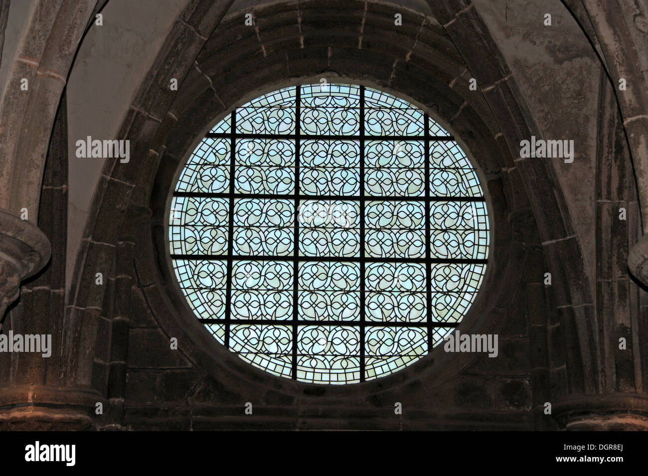 Stained glass window mont saint michel -Fotos und -Bildmaterial in ...