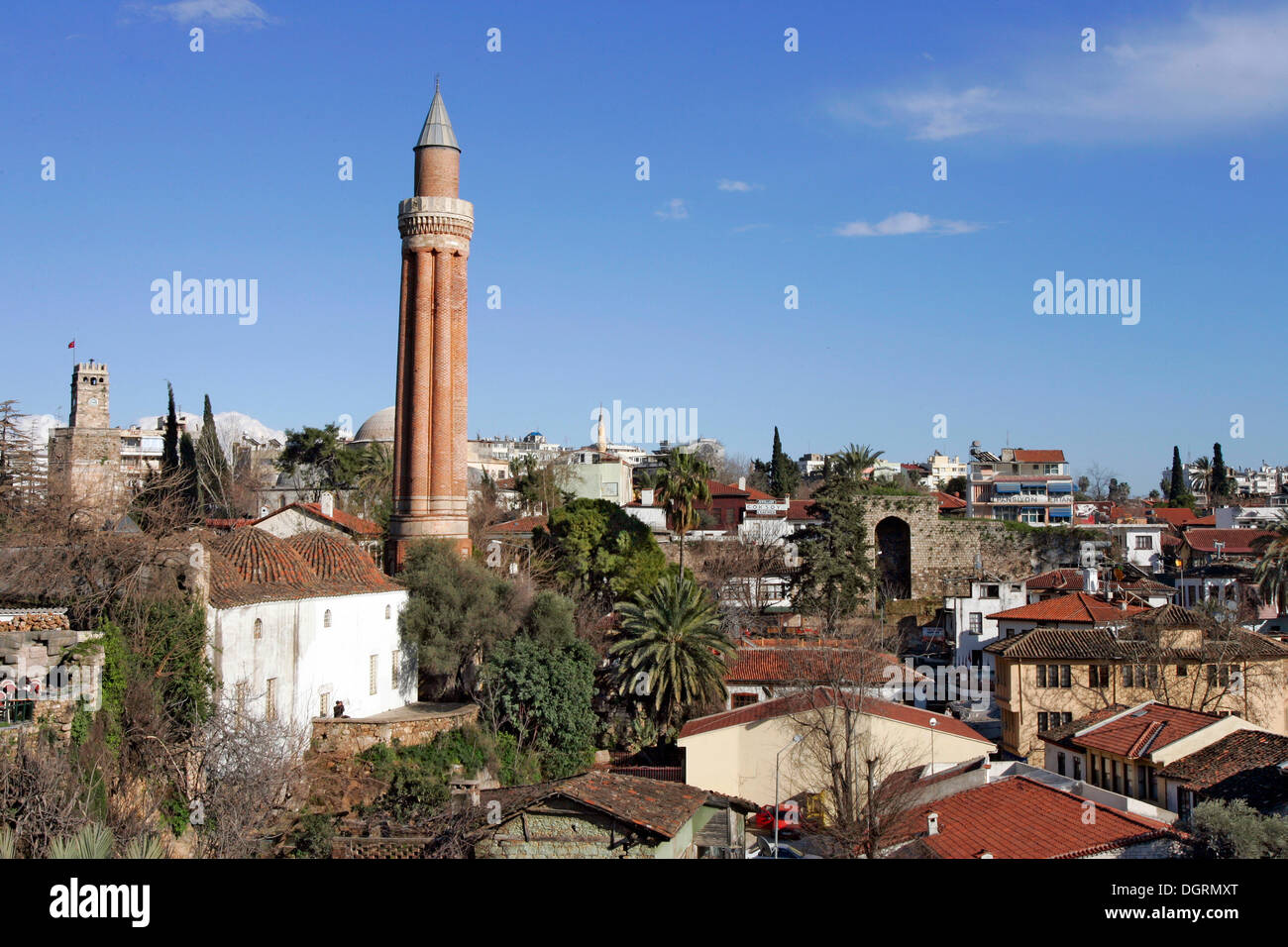 Yivli Minare Moschee, auch bekannt als Antalya Ulu Camii, Saat Kulesi ...