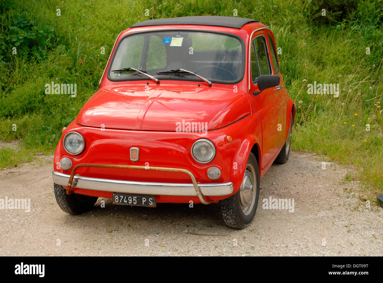 Oldtimer fiat 500 -Fotos und -Bildmaterial in hoher Auflösung – Alamy