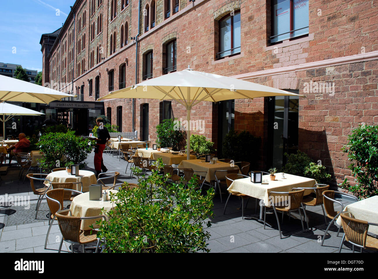 Cafe-Restaurant beim Proviant-Magazin Bau, Mainz, Rheinland-Pfalz ...