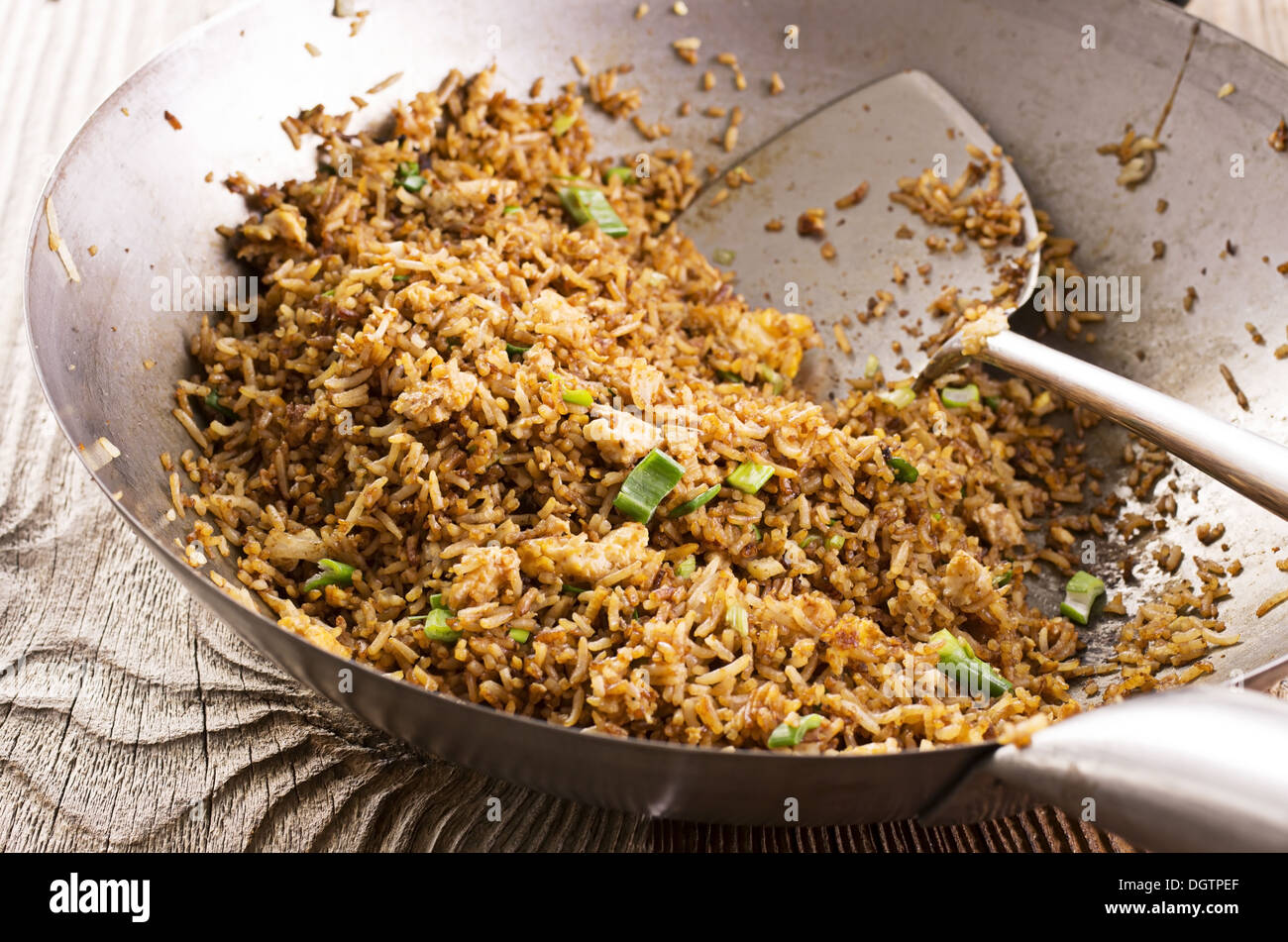 Reis wok -Fotos und -Bildmaterial in hoher Auflösung – Alamy