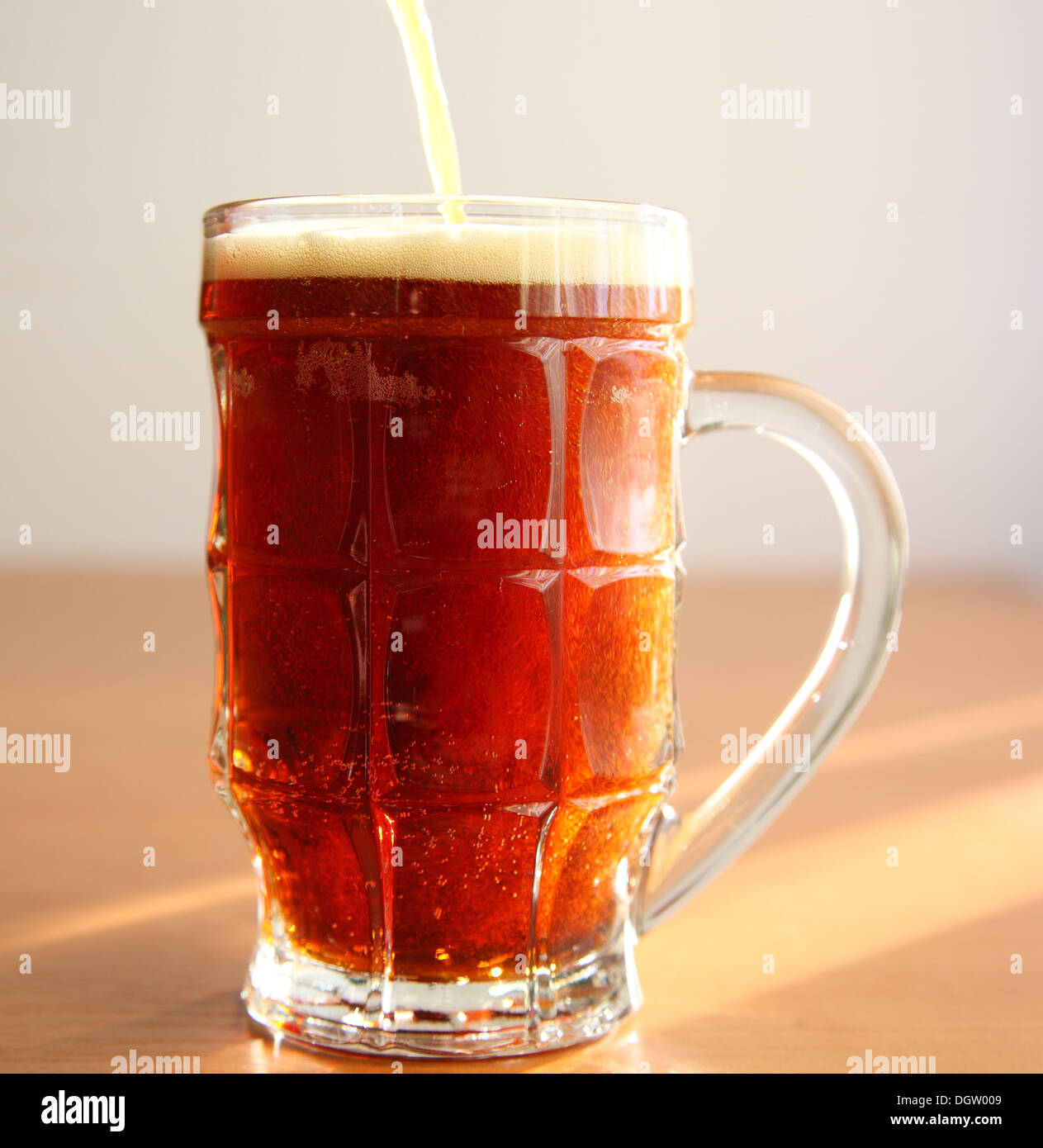 Kwas zu trinken -Fotos und -Bildmaterial in hoher Auflösung – Alamy