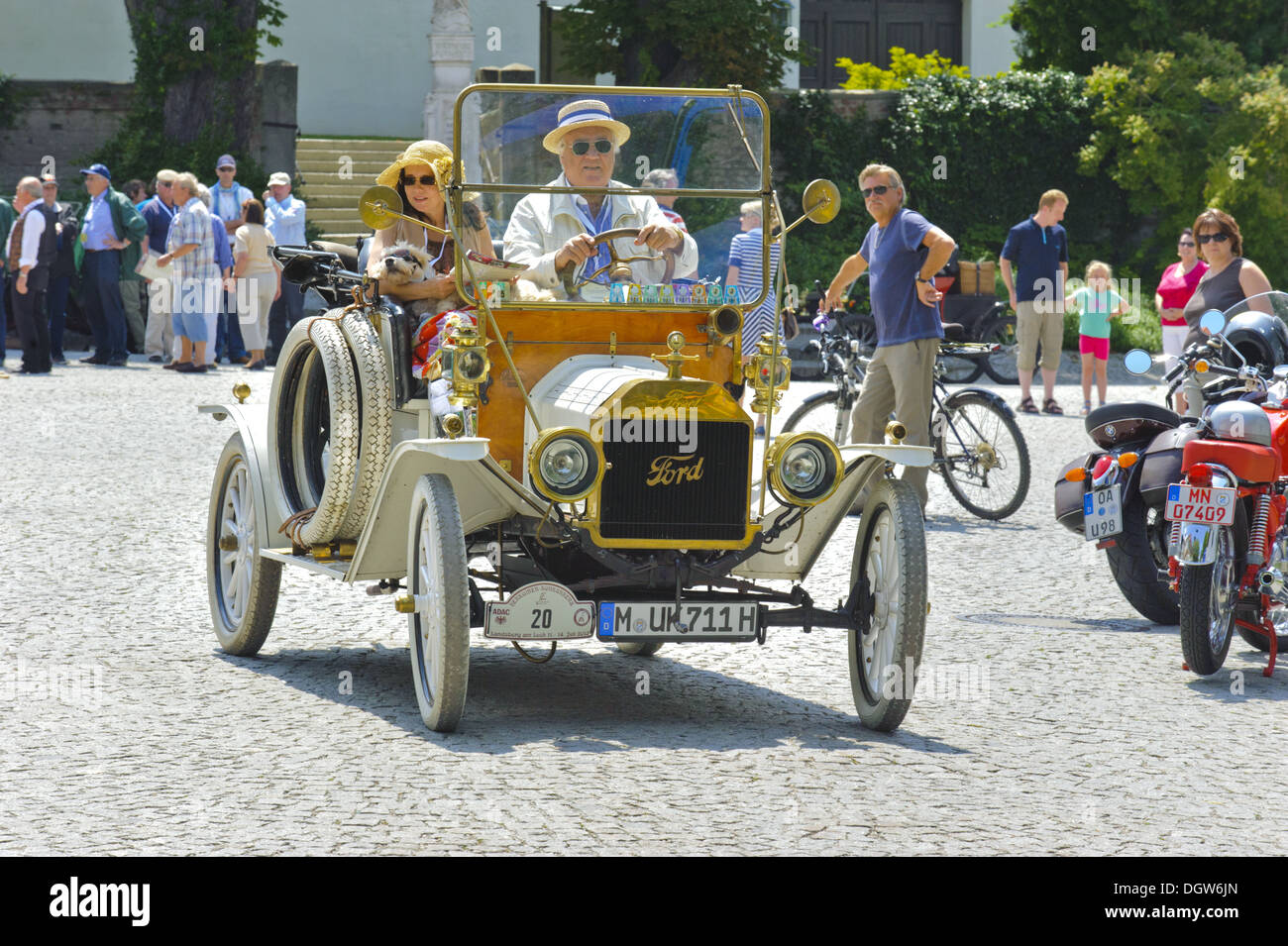 Oldtimer ford auto -Fotos und -Bildmaterial in hoher Auflösung – Alamy