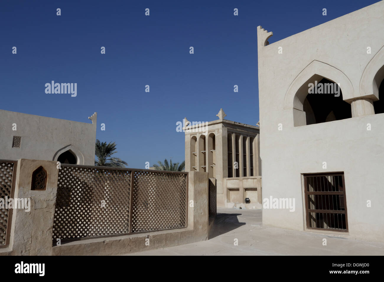 Sheikh isa bin ali house -Fotos und -Bildmaterial in hoher Auflösung ...