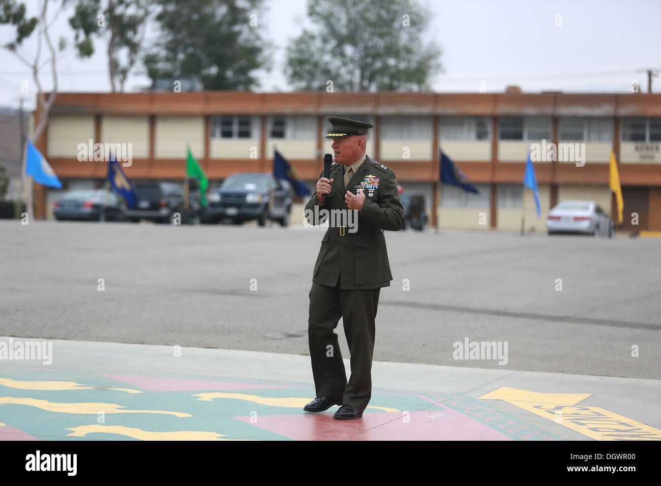 1 marine division kommandierender general -Fotos und -Bildmaterial in ...
