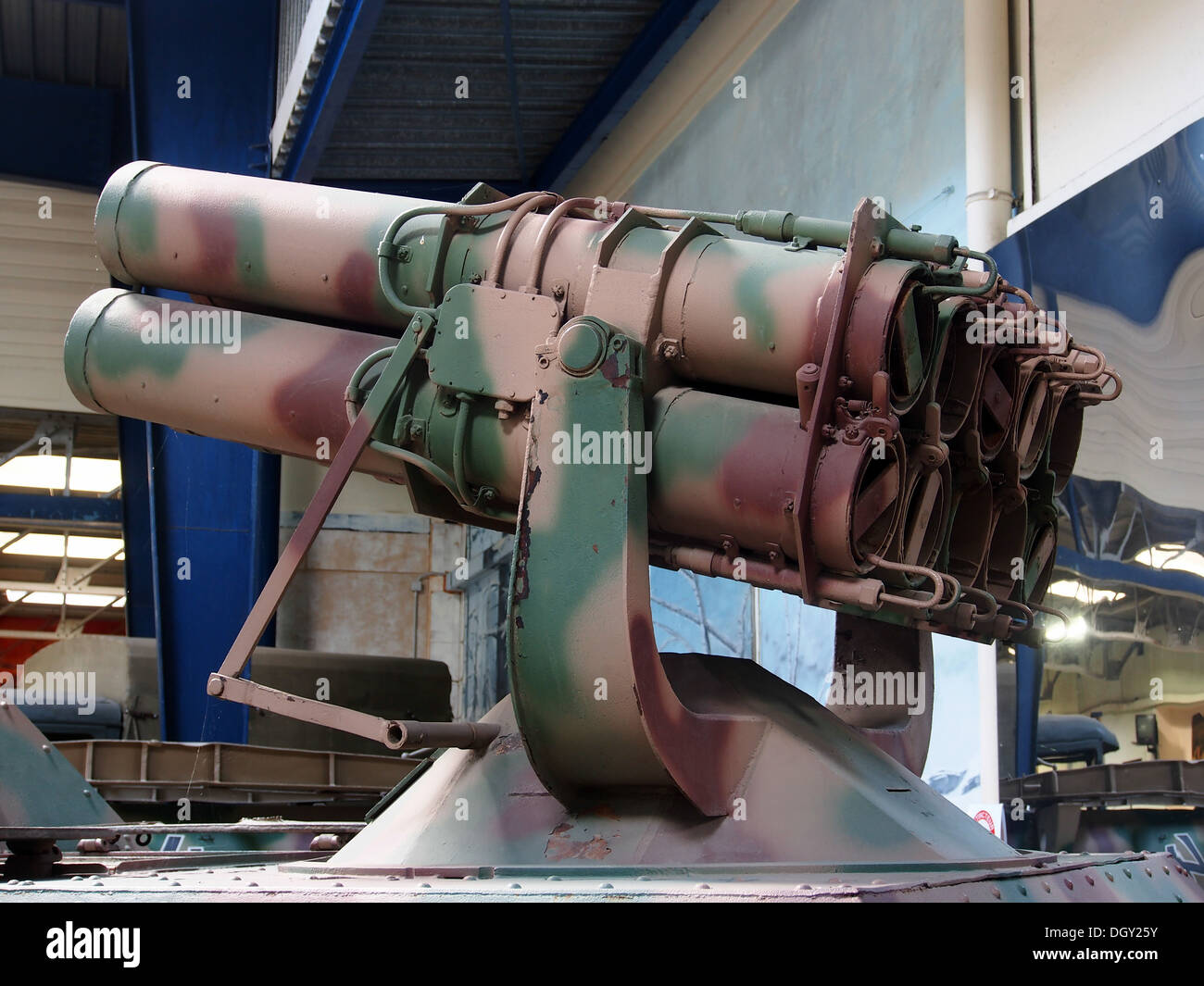 Nebelwerfer 42 -Fotos und -Bildmaterial in hoher Auflösung – Alamy