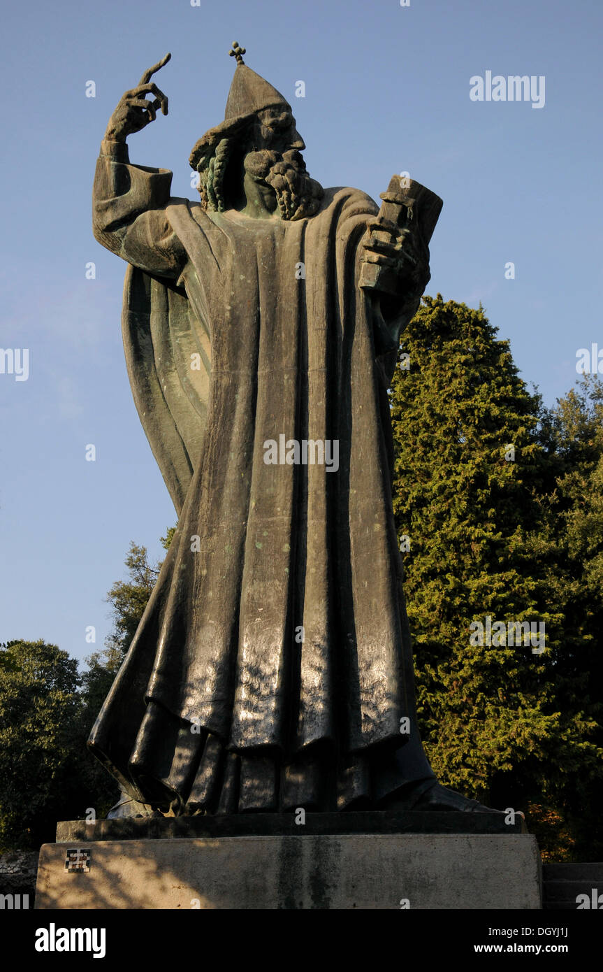 Gregory von nin statue -Fotos und -Bildmaterial in hoher Auflösung – Alamy