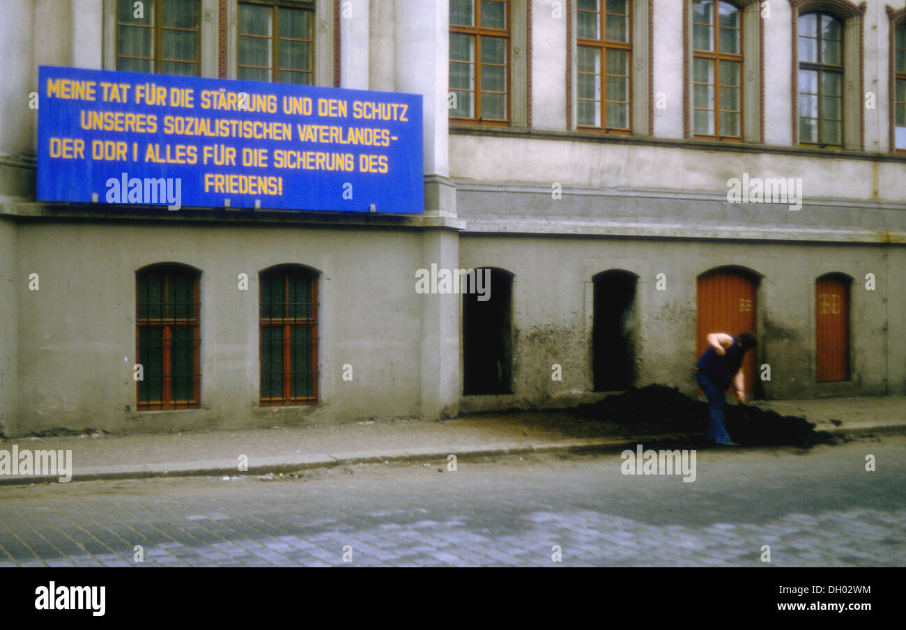 Kohle schaufeln -Fotos und -Bildmaterial in hoher Auflösung – Alamy