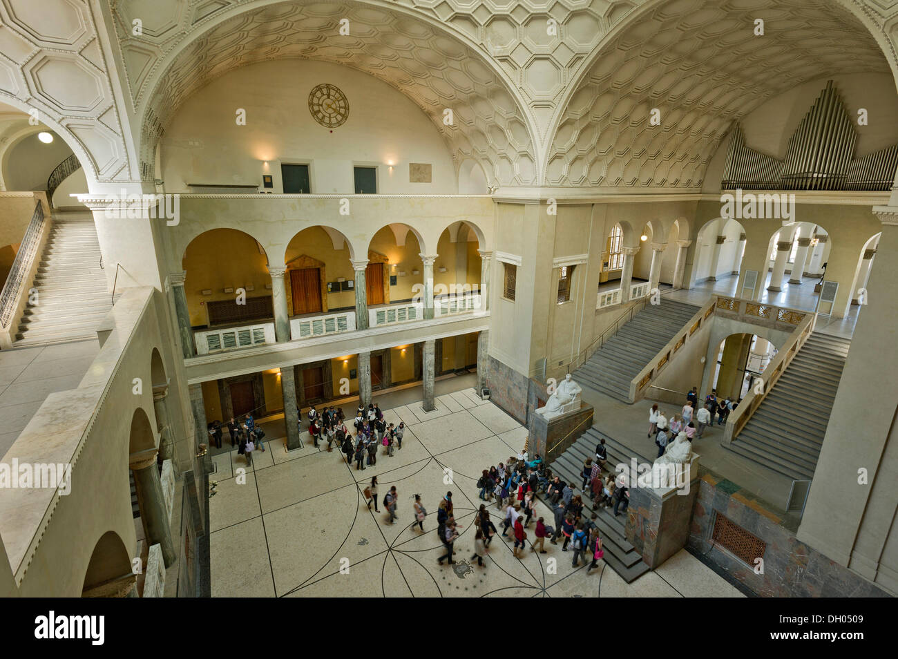 Ludwig maximilian university of munich -Fotos und -Bildmaterial in ... Ludwig maximilian university of munich -Fotos und -Bildmaterial in ...