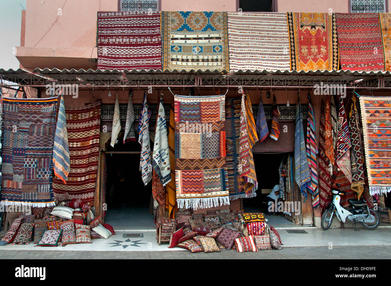 Morocco marrakech bags -Fotos und -Bildmaterial in hoher Auflösung ...