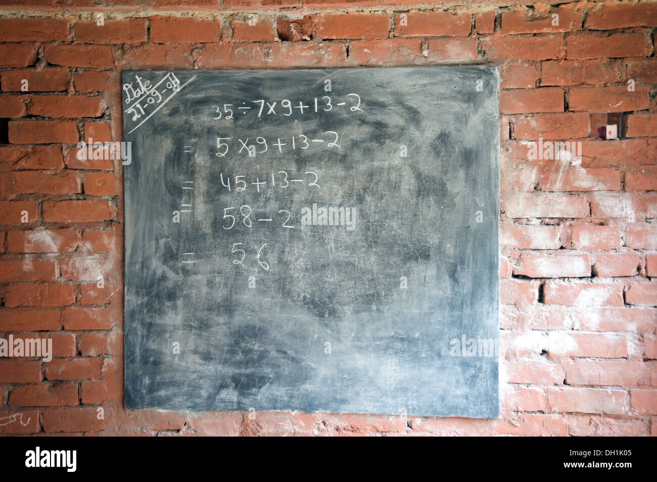 Tafel schule wand -Fotos und -Bildmaterial in hoher Auflösung – Alamy