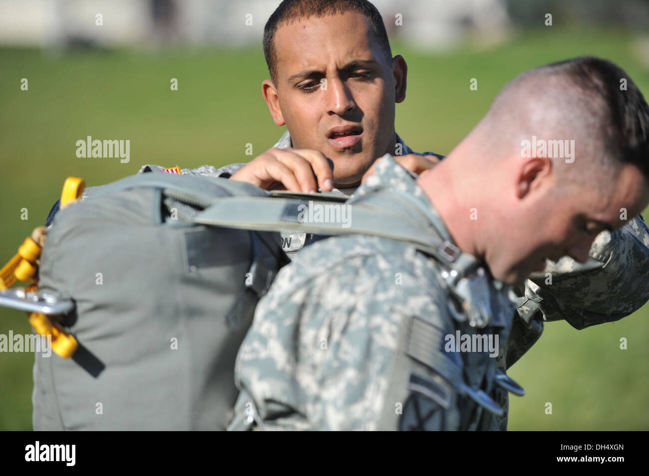 Bunker drop zone -Fotos und -Bildmaterial in hoher Auflösung – Alamy
