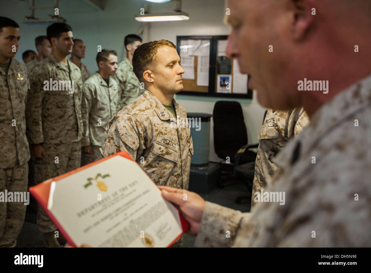 Uns marine corps sgt maj joel collins -Fotos und -Bildmaterial in hoher ...