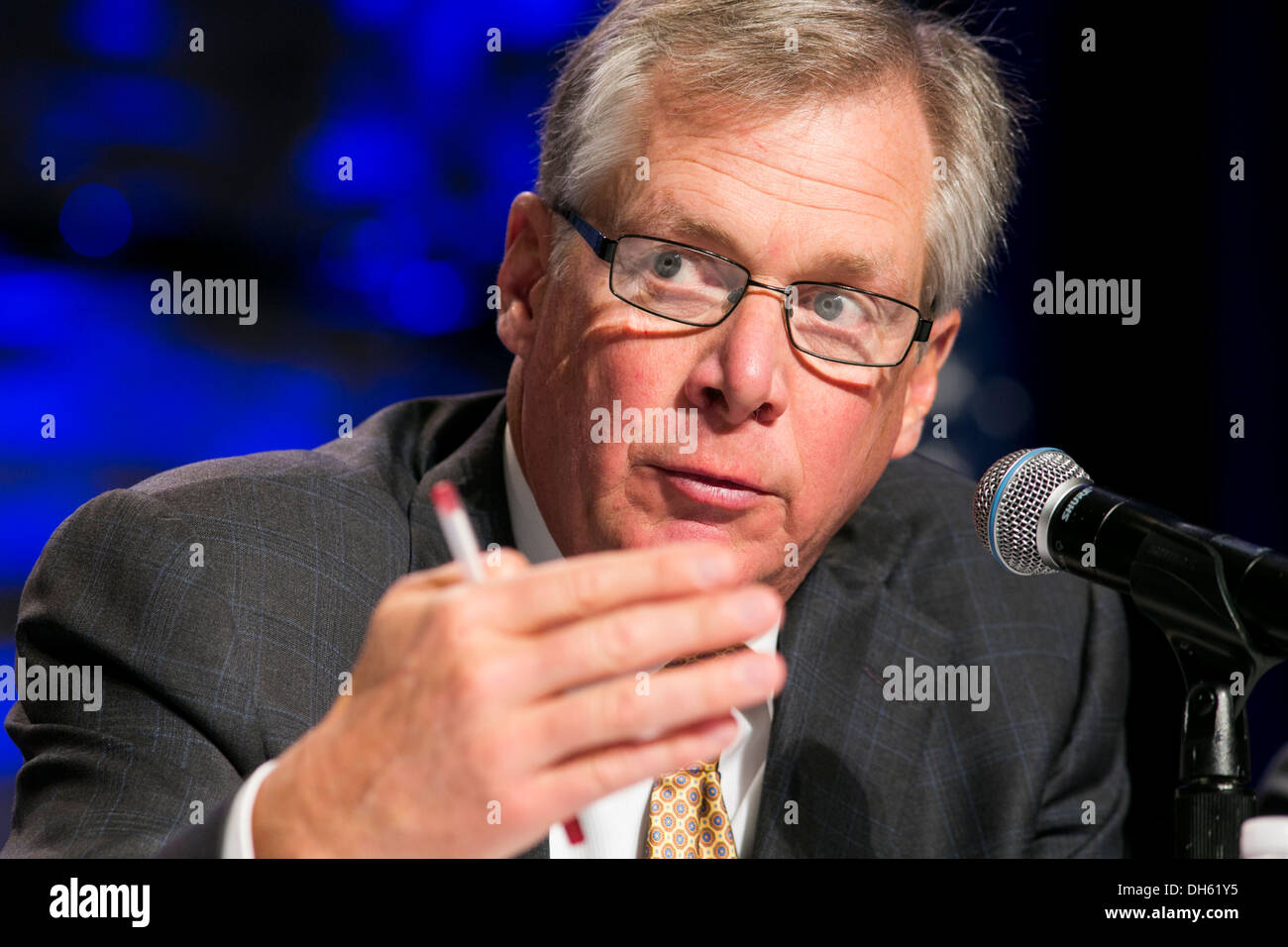Doug oberhelman -Fotos und -Bildmaterial in hoher Auflösung – Alamy