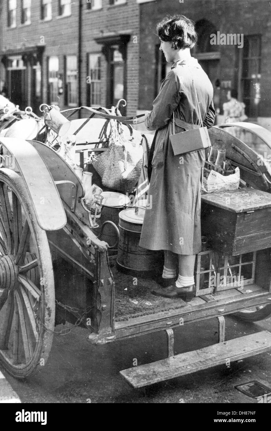 Milkman england -Fotos und -Bildmaterial in hoher Auflösung – Alamy