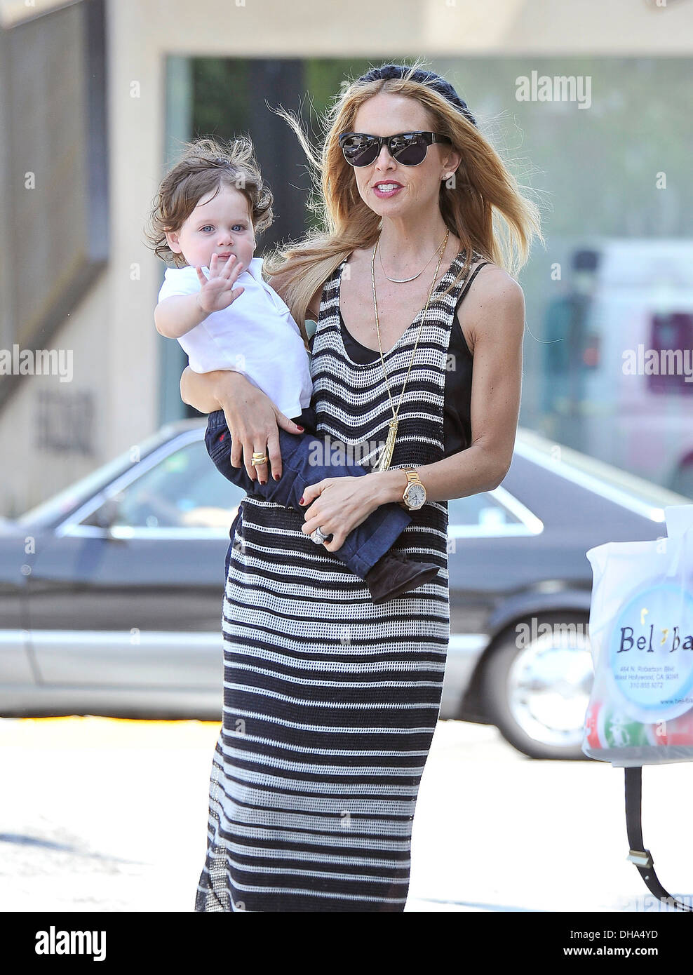 Rachel Zoe und ihres Sohnes Skyler Berman gelten Paparazzi mit Bel ...