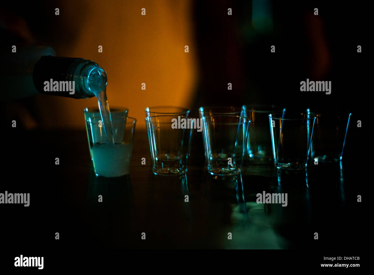 Trinkt Schnaps Stockfotos und -bilder Kaufen - Alamy