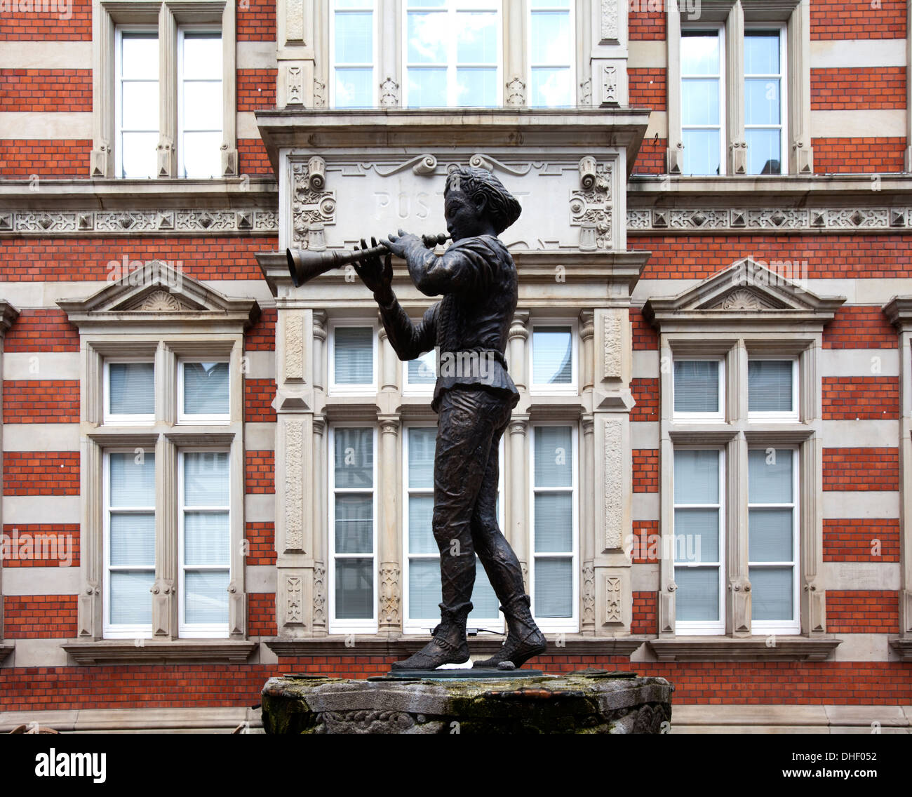 Skulptur, Rattenfänger von Hameln, Hameln, untere Sachsen, Deutschland ...